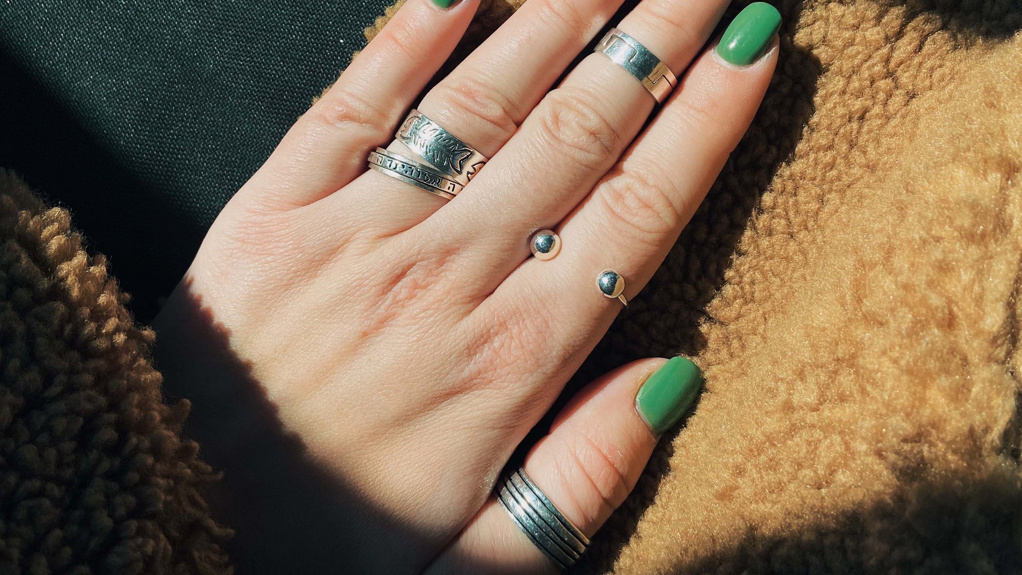 Entdecke die riesige Auswahl an exklusivem Schmuck für jeden Anlass ...